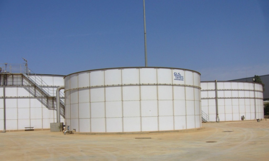 Tanques pré-fabricados – Metálicos